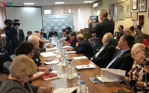 Vietnam, Russia boost ties Vietnam, Russia boost ties