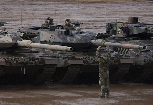 German Leopard tanks delivered to Ukraine