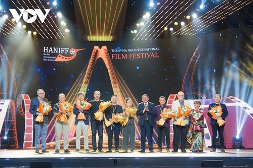 6th Haniff honors Vietnamese, foreign cinematographic works