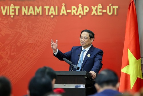 Partai Komunis dan Negara Vietnam Selalu Perhatikan Komunitas Orang ...