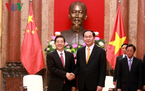 Staatspräsident Tran Dai Quang trifft Chinas Polizeiminister Guo Shengkun