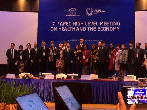 APEC meeting on health and economy