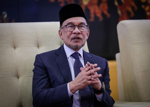 Malaysia PM calls Vietnam's development process an experience to learn