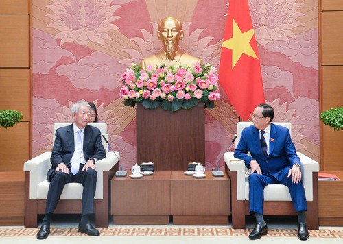 Trân Quang Phuong reçoit Teo Chee Hean à Hanoï