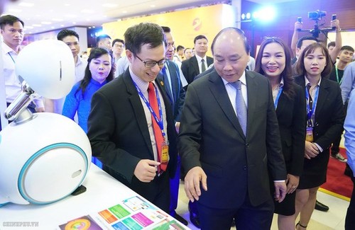 First national forum on Vietnamese tech firms opens in Hanoi
